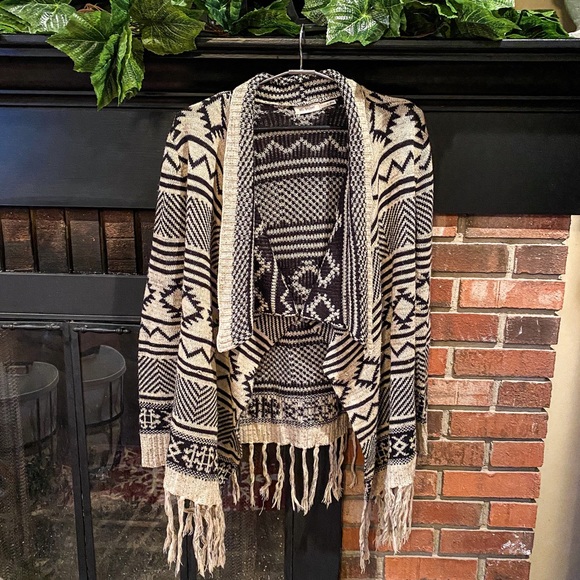 Anthropologie | Sweaters | Anthro Blu Pepper Aztec Fringe Cardigan Size ...